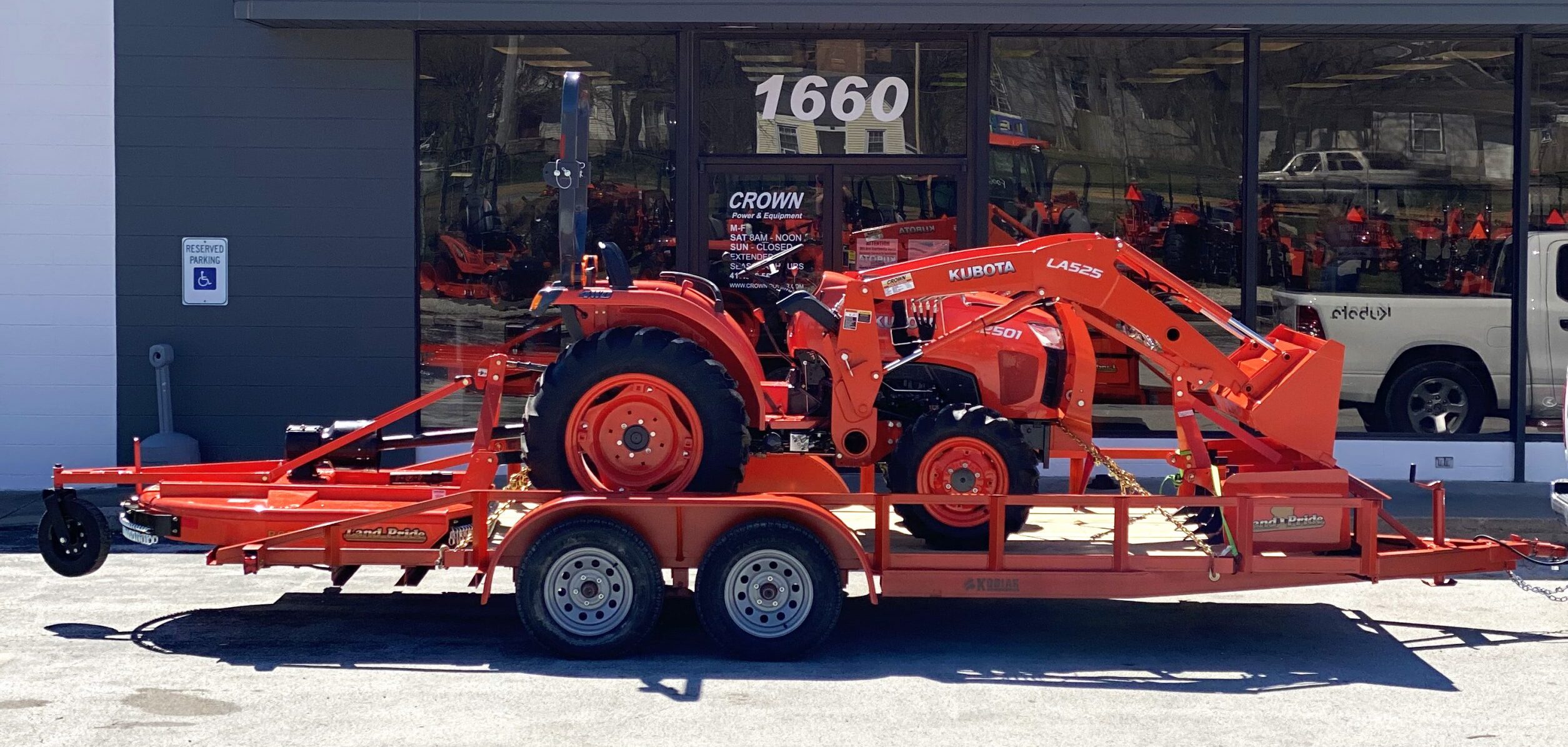 L2502 TRACTOR PACKAGE - Crown Power & Equipment